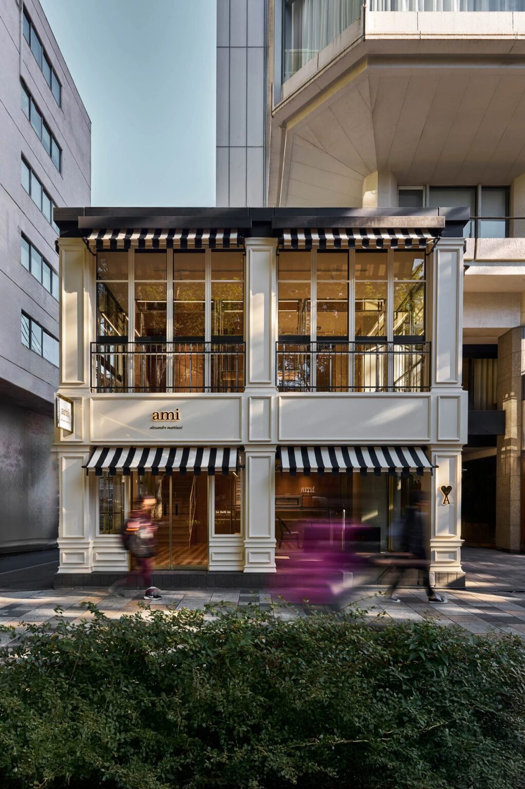 Ami Paris Holds Pop-up Store and Café “Le Café Ami” | Urban Brochure Tokyo
