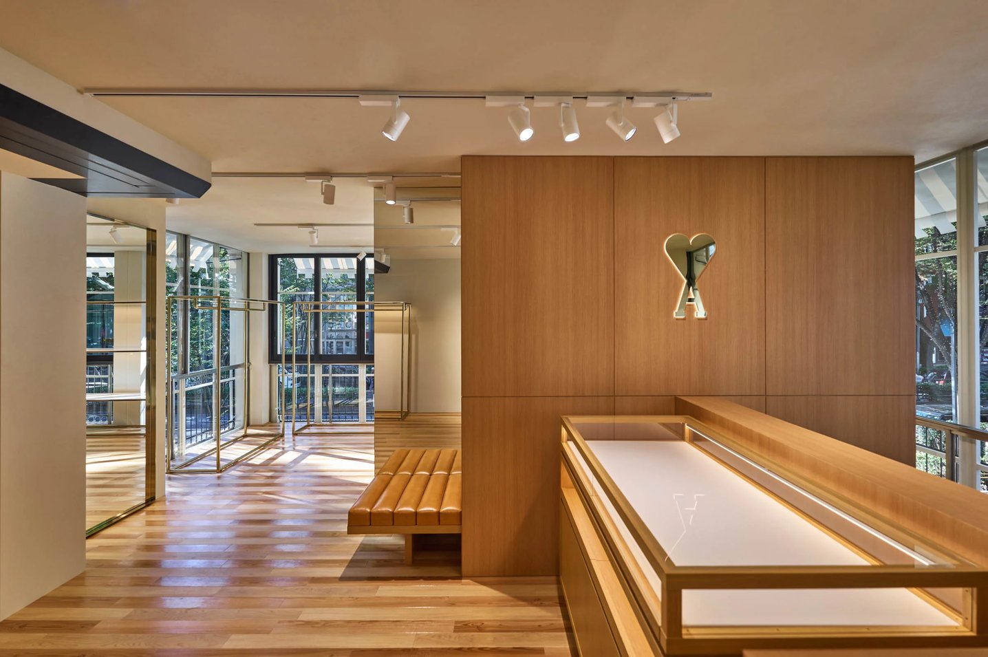 Ami Paris Holds Pop-up Store and Café “Le Café Ami” | Urban Brochure Tokyo